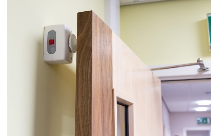 Agrippa Acoustic Battery Operated Door Holder - White Finish